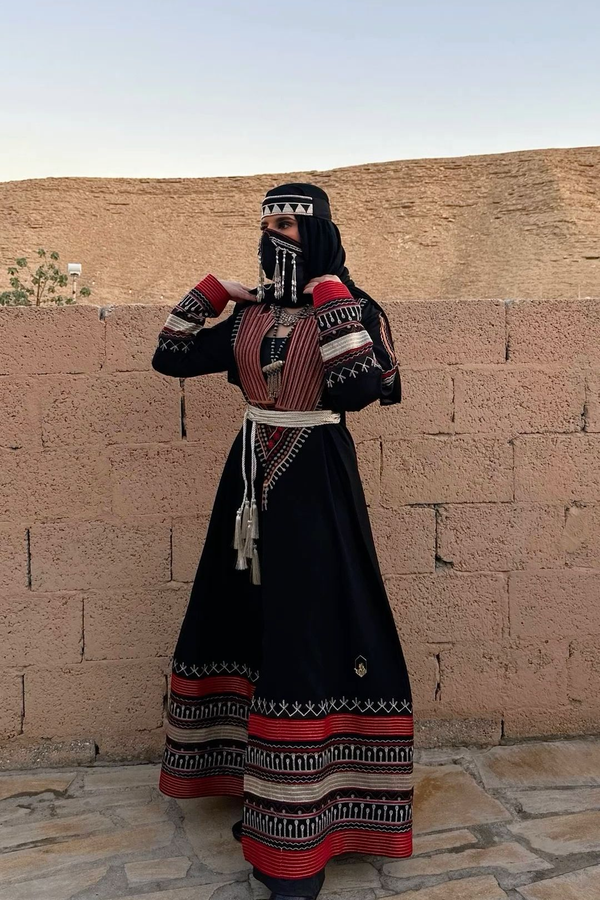 Saudi Traditional Clothing: A Living Heritage of Craft, Culture, and ...