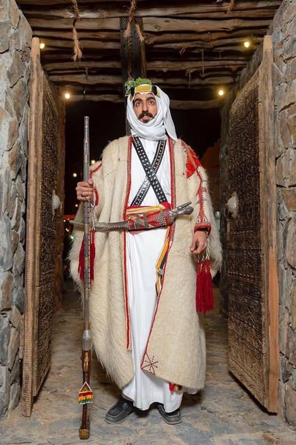Saudi Traditional Clothing: A Living Heritage of Craft, Culture, and ...