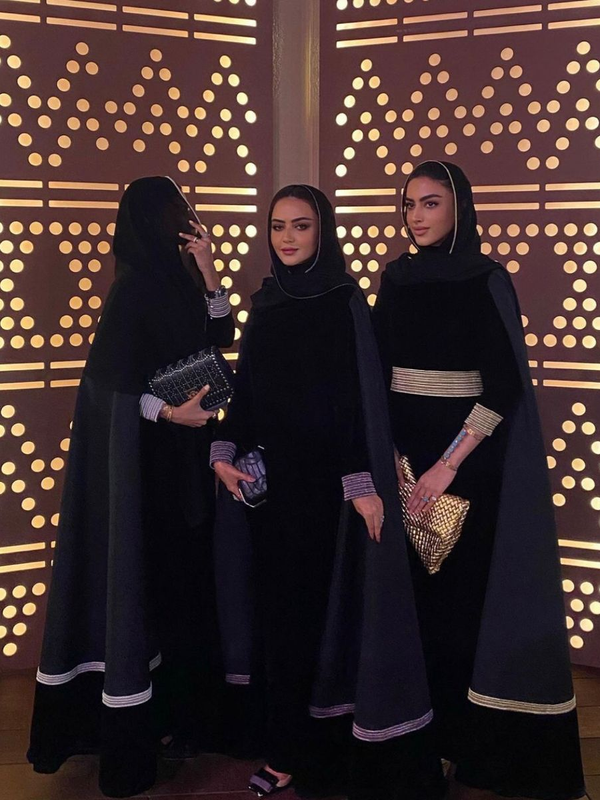 Saudi Traditional Clothing: A Living Heritage of Craft, Culture, and ...